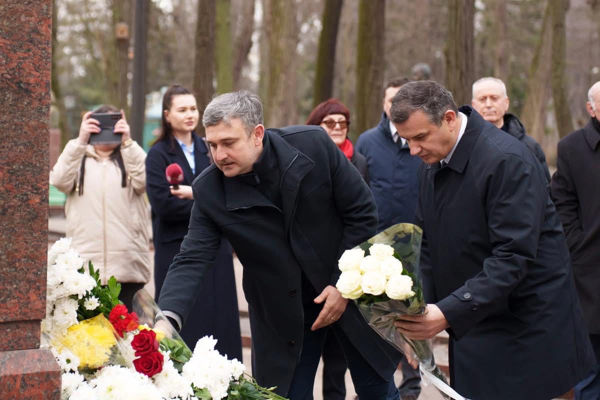 91 de ani de la nașterea unui reper moral: Grigore Vieru rămâne vocea ...